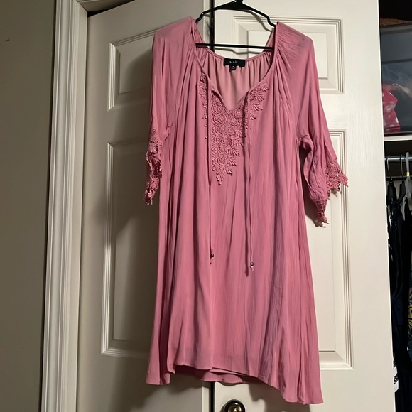 NAIF | Dresses | Very Cute Pink Dress With Sleeves | Poshmark